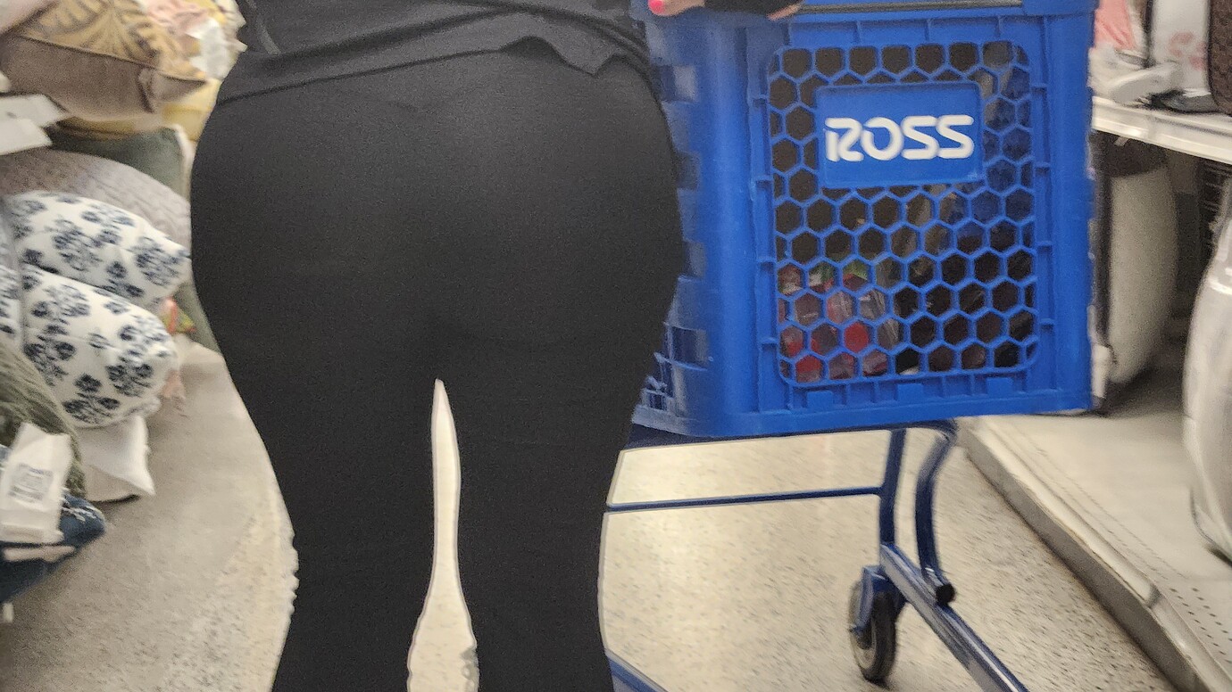 Out In The Wild 3 ( Dumpy BBL of the year candidate) - Spandex ...