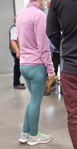 VPL in leggings - Spandex, Leggings & Yoga Pants - Forum