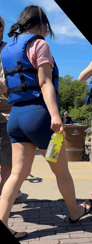 Asian cutie in spandex shorts, bend over gif - ass - Forum