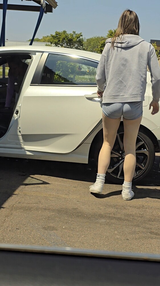 Carwash Cappin' 5 - Short Shorts & Volleyball - Forum