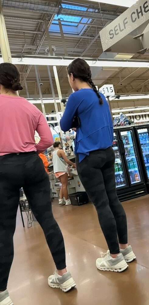 Twin Bubble Butt Sisters Lulu at Grocery Store - Spandex, Leggings ...