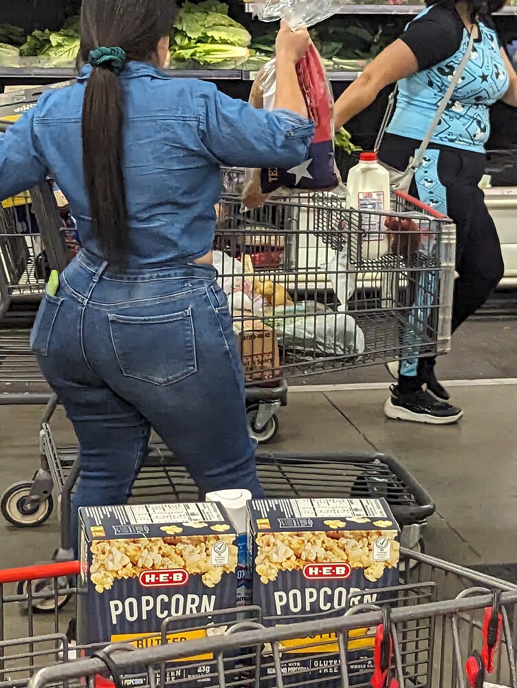 Butterface latina with huge ass in jeans - Tight Jeans - Forum