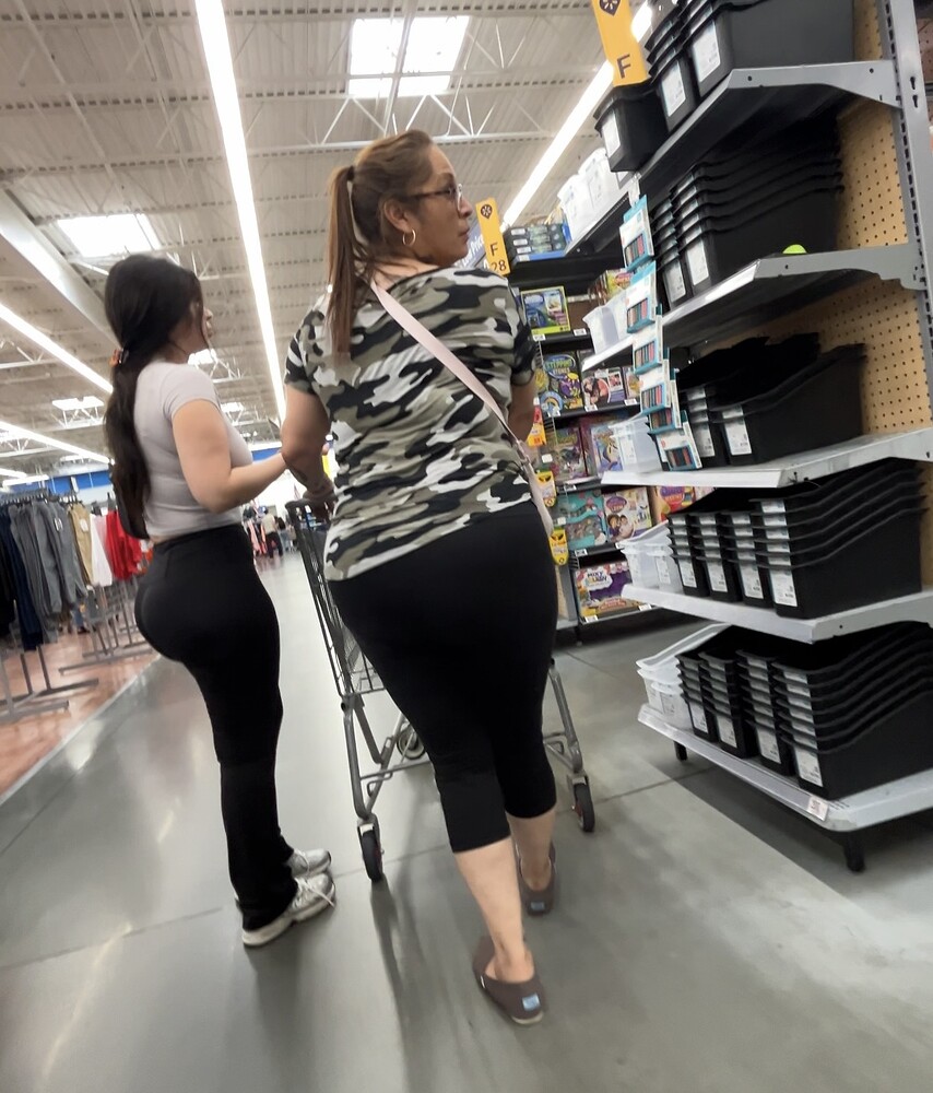 Latina bbl was so nice - Spandex, Leggings & Yoga Pants - Forum