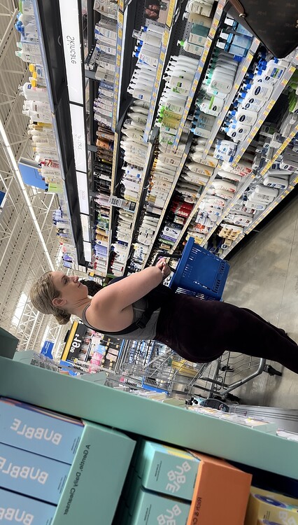 Walmart Muscle Mommy PAWG GIF - Spandex, Leggings & Yoga Pants - Forum