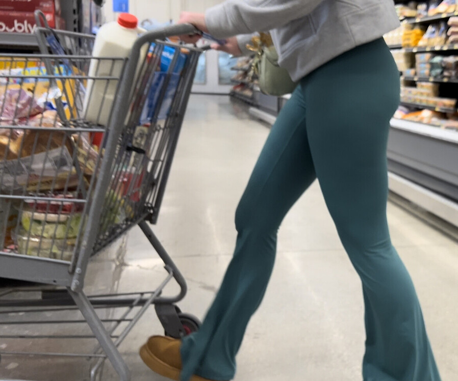 Two Amazing Pawgs 🍑🔥🔥💎 Oc Spandex Leggings And Yoga Pants Forum