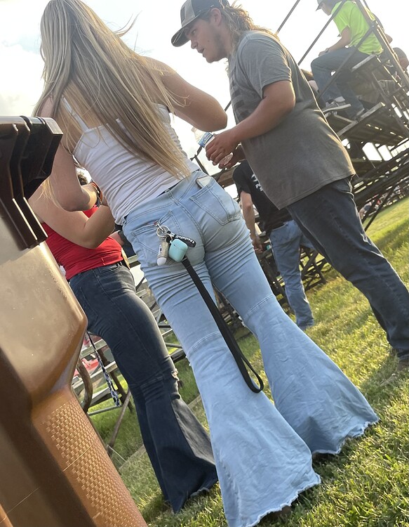 Fair T33ns 🔥 - Short Shorts & Volleyball - Forum