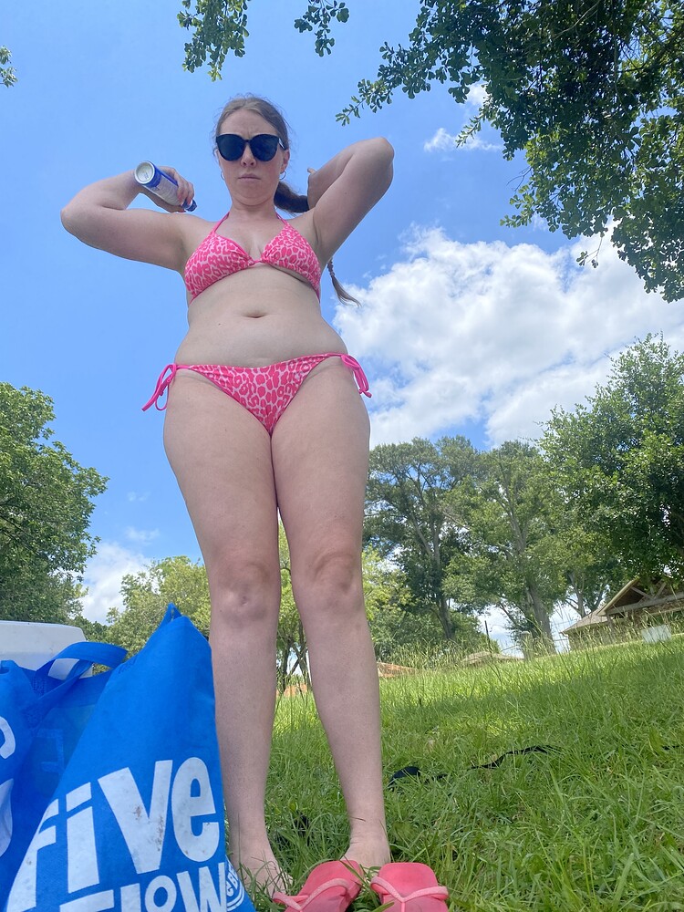 Pawg at park (caught) OC - Beach & Bikini - Forum