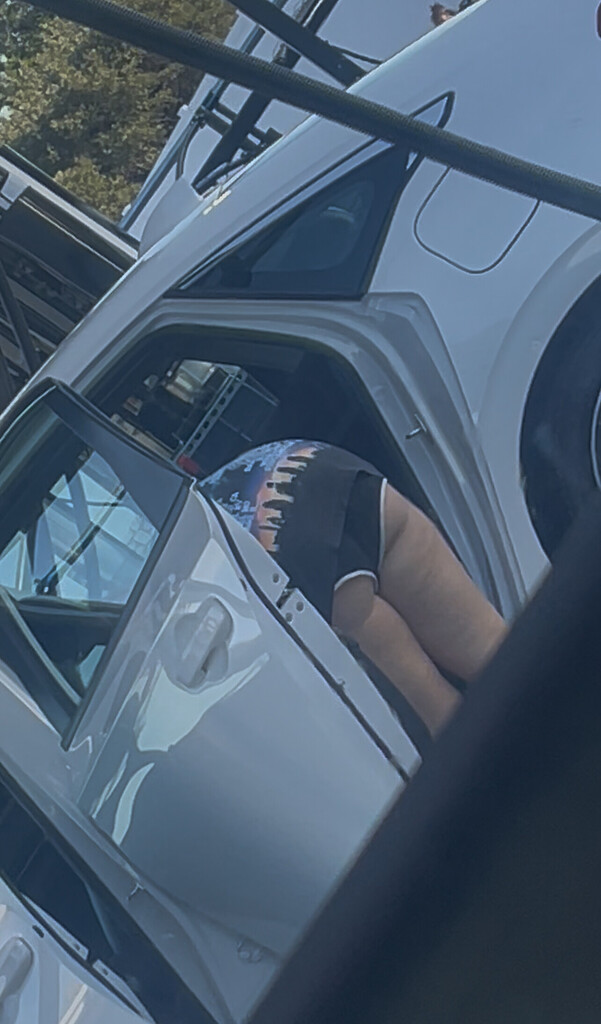 Petite pawg showing cheeks at car wash (OC) - Short Shorts & Volleyball - Forum