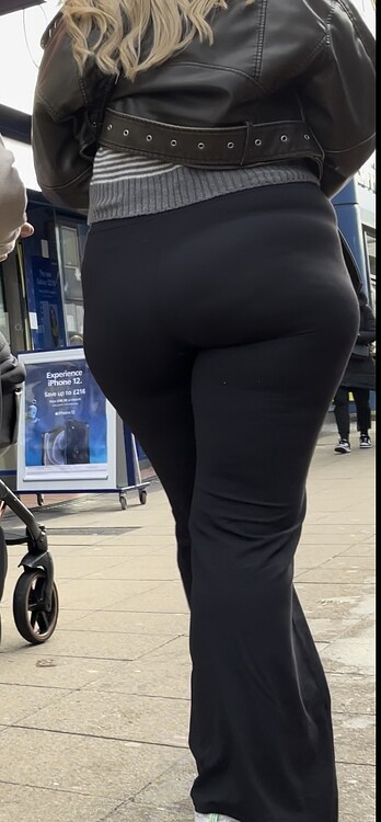 Yummy curvy PAWG in black slack leggings - Spandex, Leggings & Yoga ...