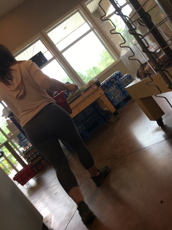 THICK grocery store worker pt.2 (video) - Spandex, Leggings & Yoga ...