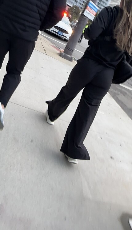Hot Girl Ass Was Jiggling 🥵😮‍💨 Forum