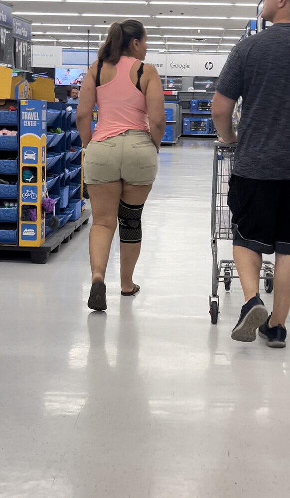 She gotta Donk - Short Shorts & Volleyball - Forum