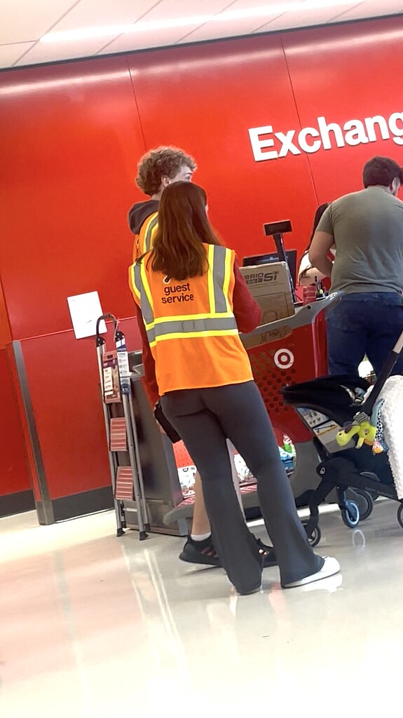 Target Employee 2 - Spandex, Leggings & Yoga Pants - Forum