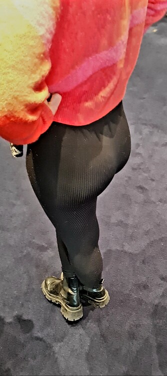 Colleague Teasing In Leggings Pt 3 👀🍑 Vpl Spandex Leggings And Yoga