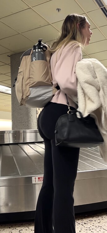 thick white girl booty in flare pants at airport (video and face ...