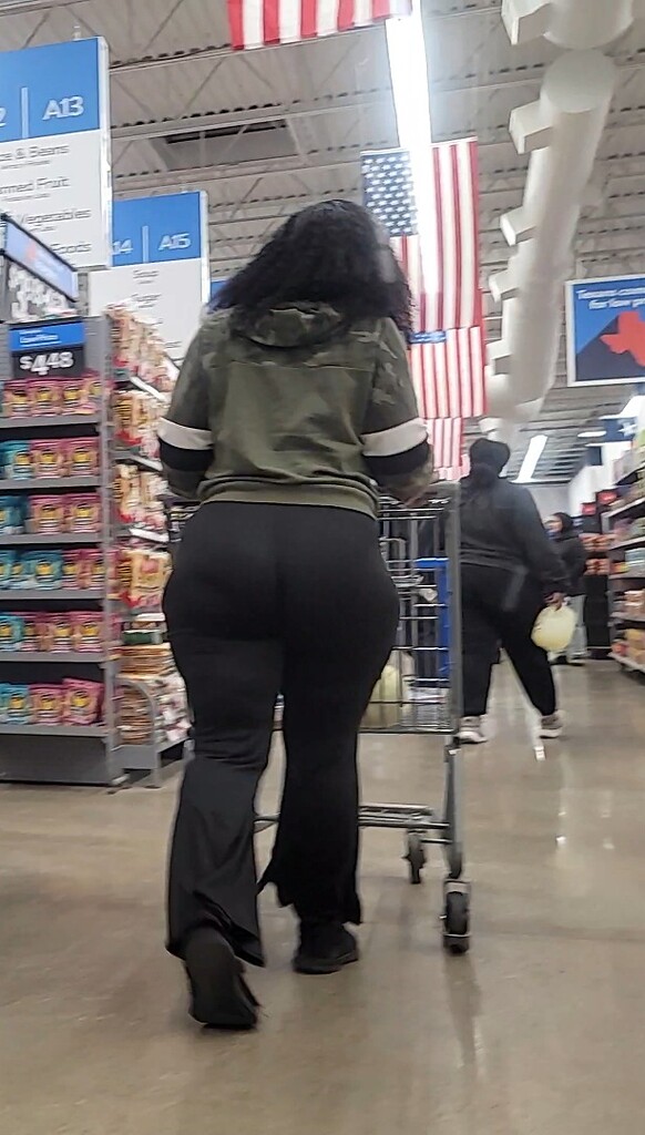 Big loose booty ebony with VTL - Spandex, Leggings & Yoga Pants - Forum