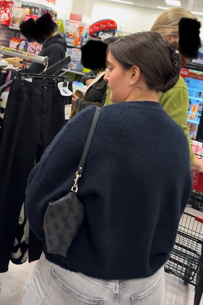 Swedish Pawg with a quick bend (debatable bbw) - Tight Jeans - Forum