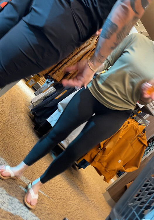 Sexy ass milf with a nice mound and booty - Spandex, Leggings & Yoga ...
