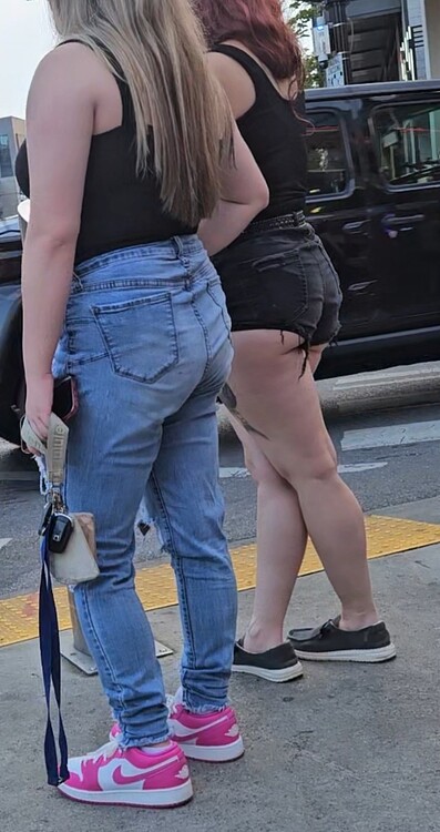 Pawg Cheeks Hanging Out Of Black Jean Shortswith Vid Oc As Always