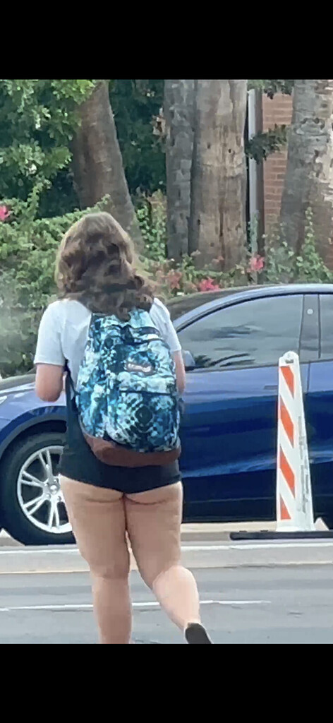 More cheeky college girls - Short Shorts & Volleyball - Forum