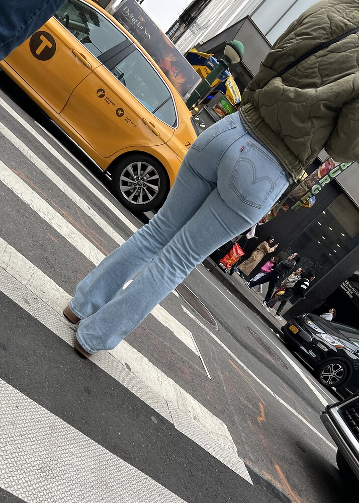 Best Cap So Far - JUICY Latina in TIGHT Jeans - Tight Jeans - Forum