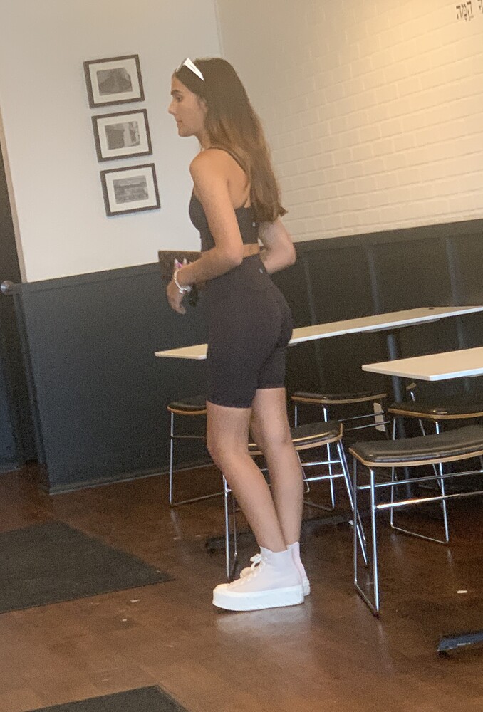 Tight little thing - Spandex, Leggings & Yoga Pants - Forum