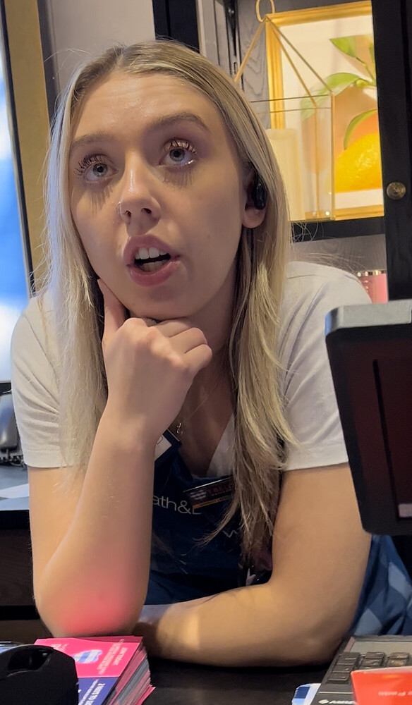 Sydney Sweeney Lookalike at BandB 🔥🔥🔥 - Forum