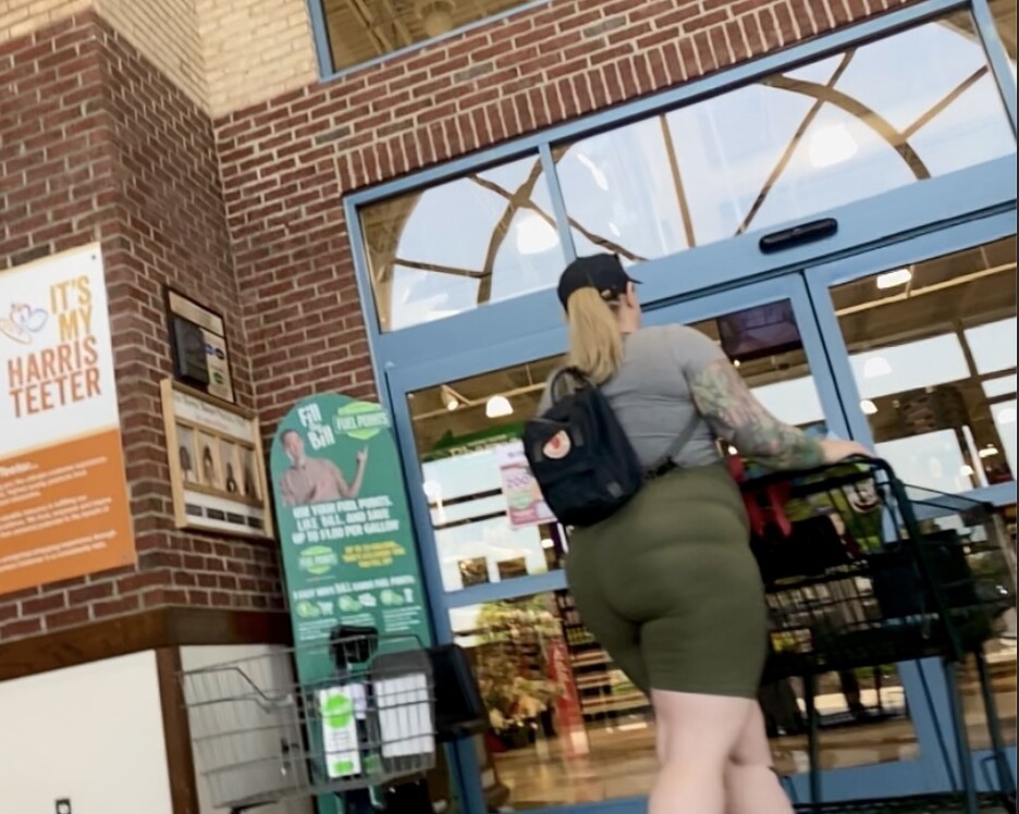 BBW Leggings VPL before work - Forum