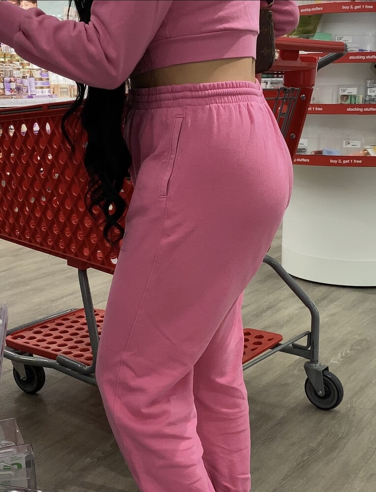 Latina SQUAT Princess at Target [OC] - Spandex, Leggings & Yoga Pants ...