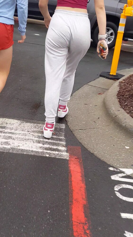 Jiggly Bubble in Sweats with lace VTL! (3 pt video) - Spandex, Leggings ...