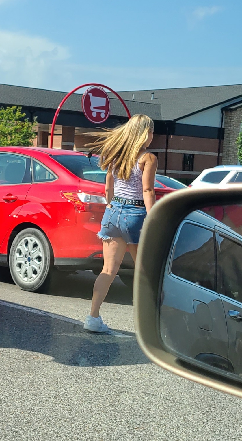 Today's store creeps - Forum