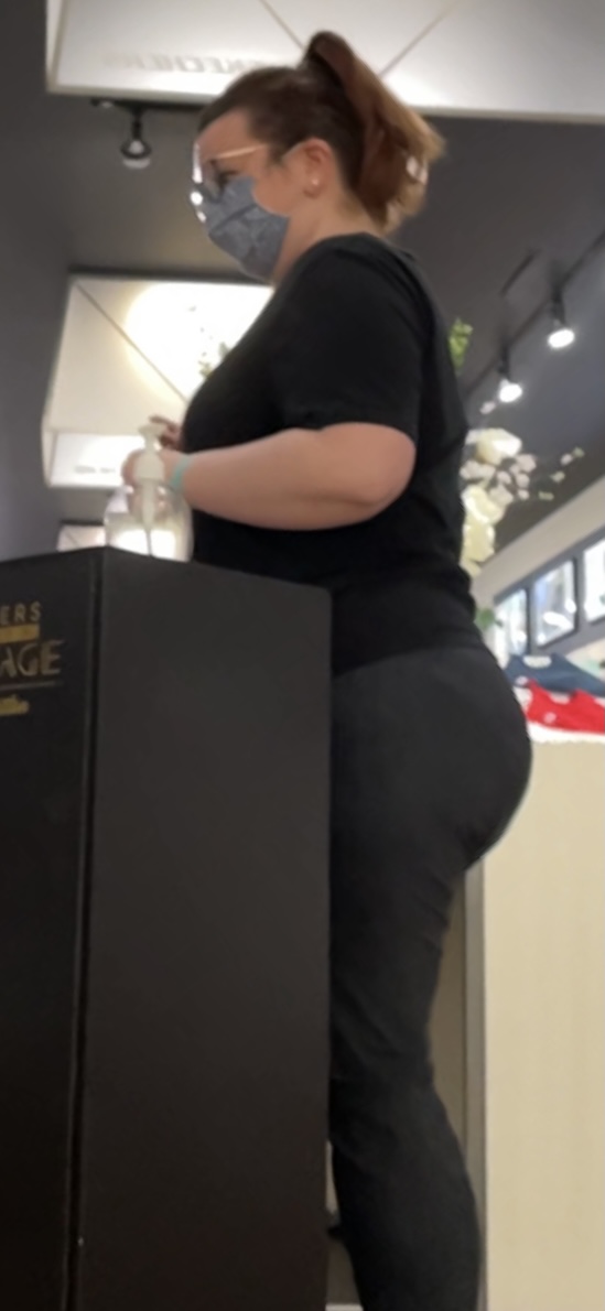 Gigantic Round Mound Ass Spandex Leggings And Yoga Pants Forum