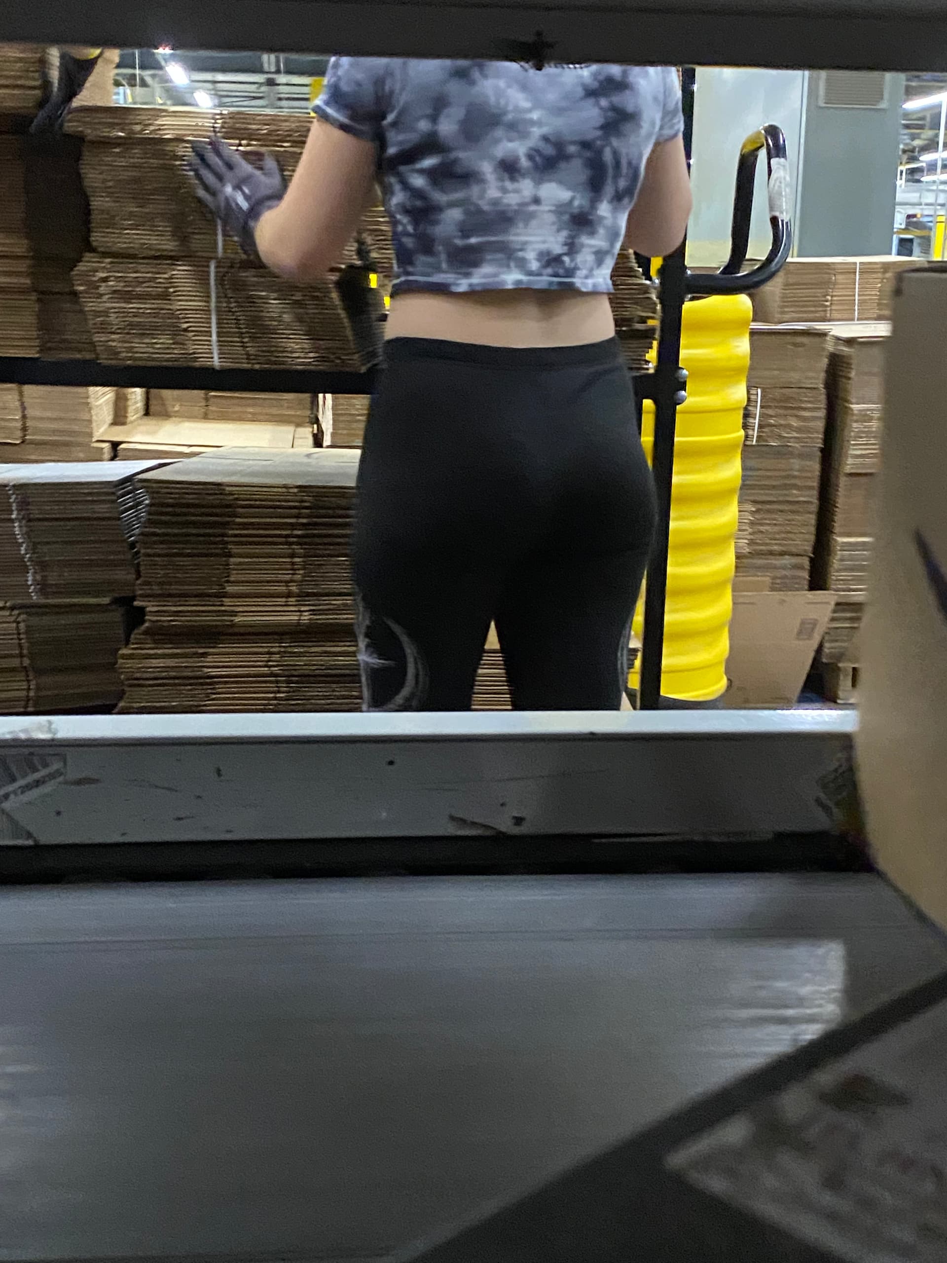 Teen Amazon worker - Spandex, Leggings & Yoga Pants - Forum