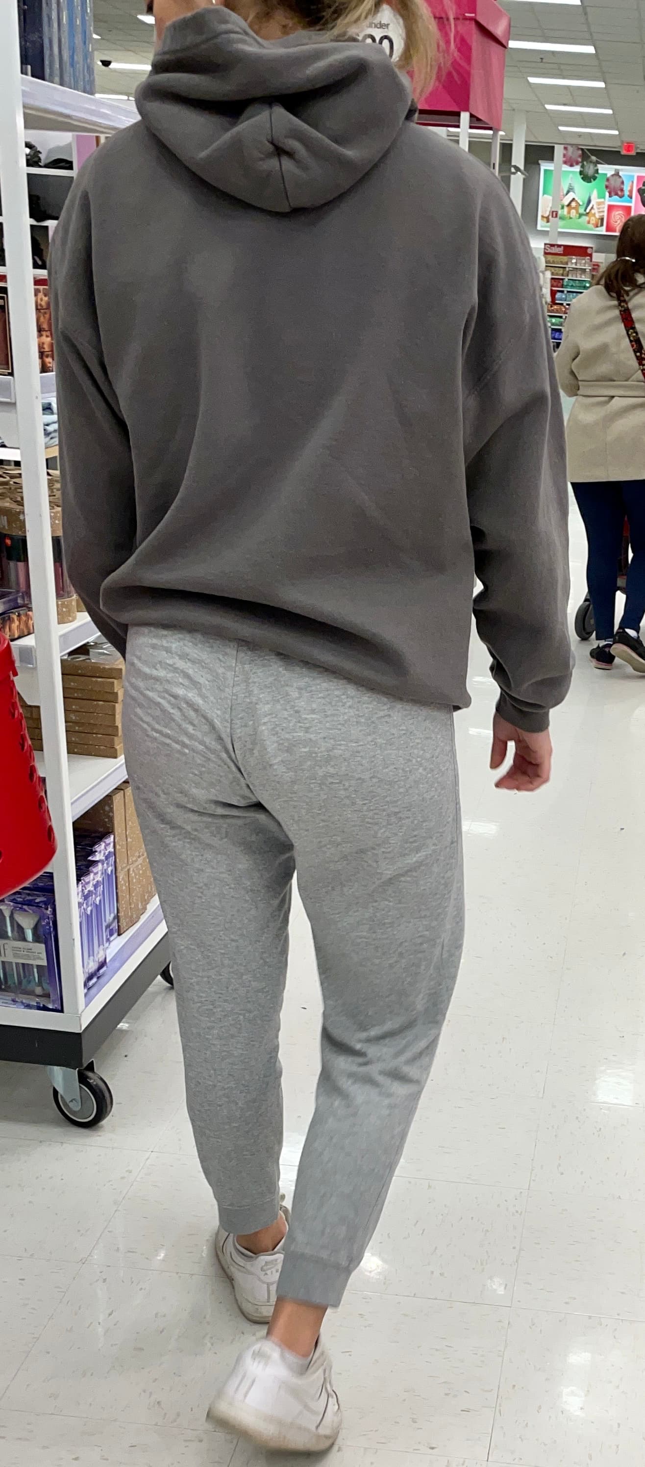 Fixing her loose panties - Spandex, Leggings & Yoga Pants - Forum