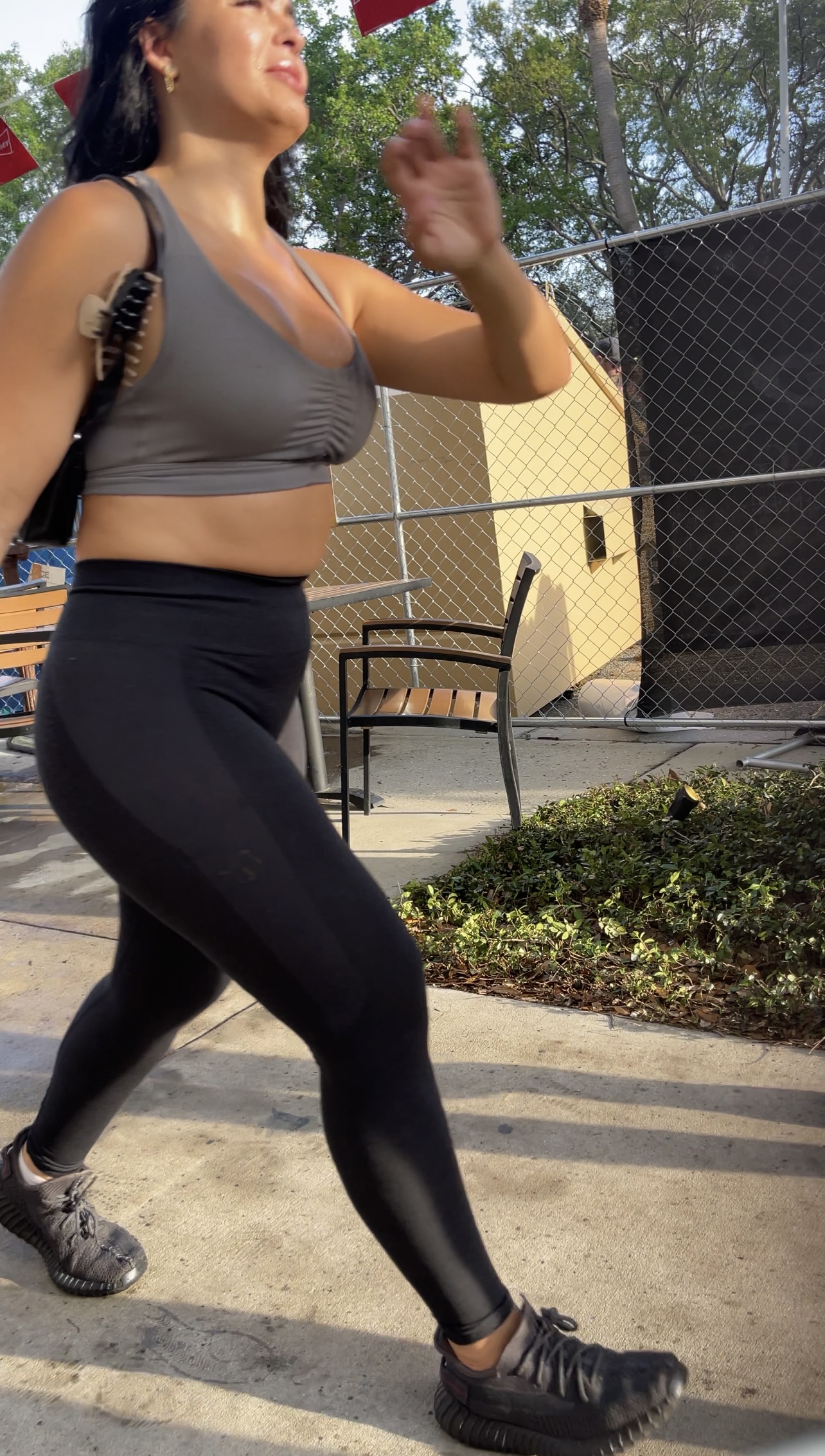 3 Hot Sluts With Ass In Shorts And Leggings Cameltoe Vpl Blondes