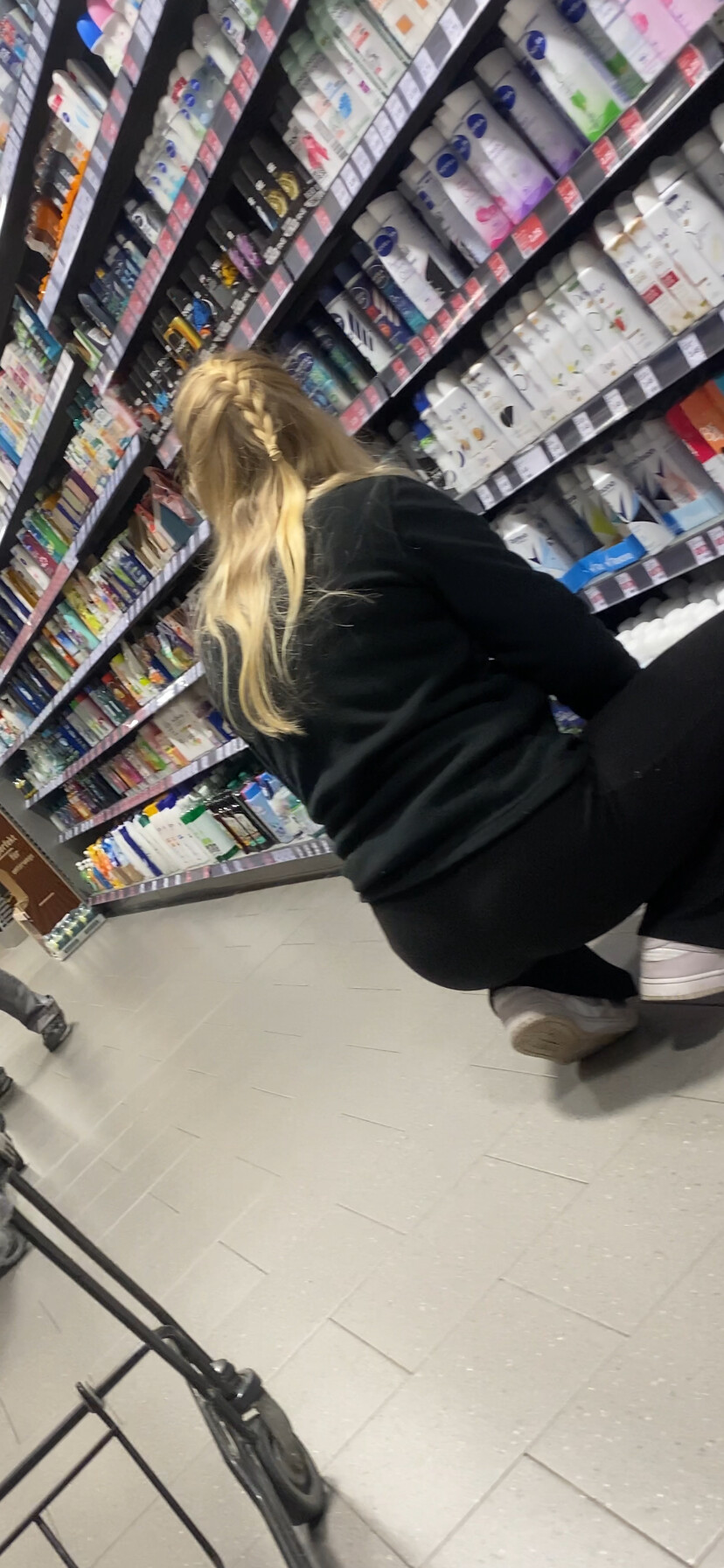 FIRST POST German Girl she look on me - Spandex, Leggings & Yoga Pants ...