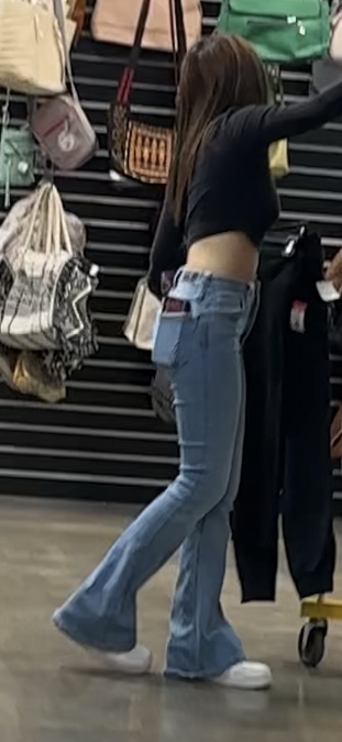 Petite Asian ho showing off tramp stamp & bubble butt - Tight Jeans - Forum