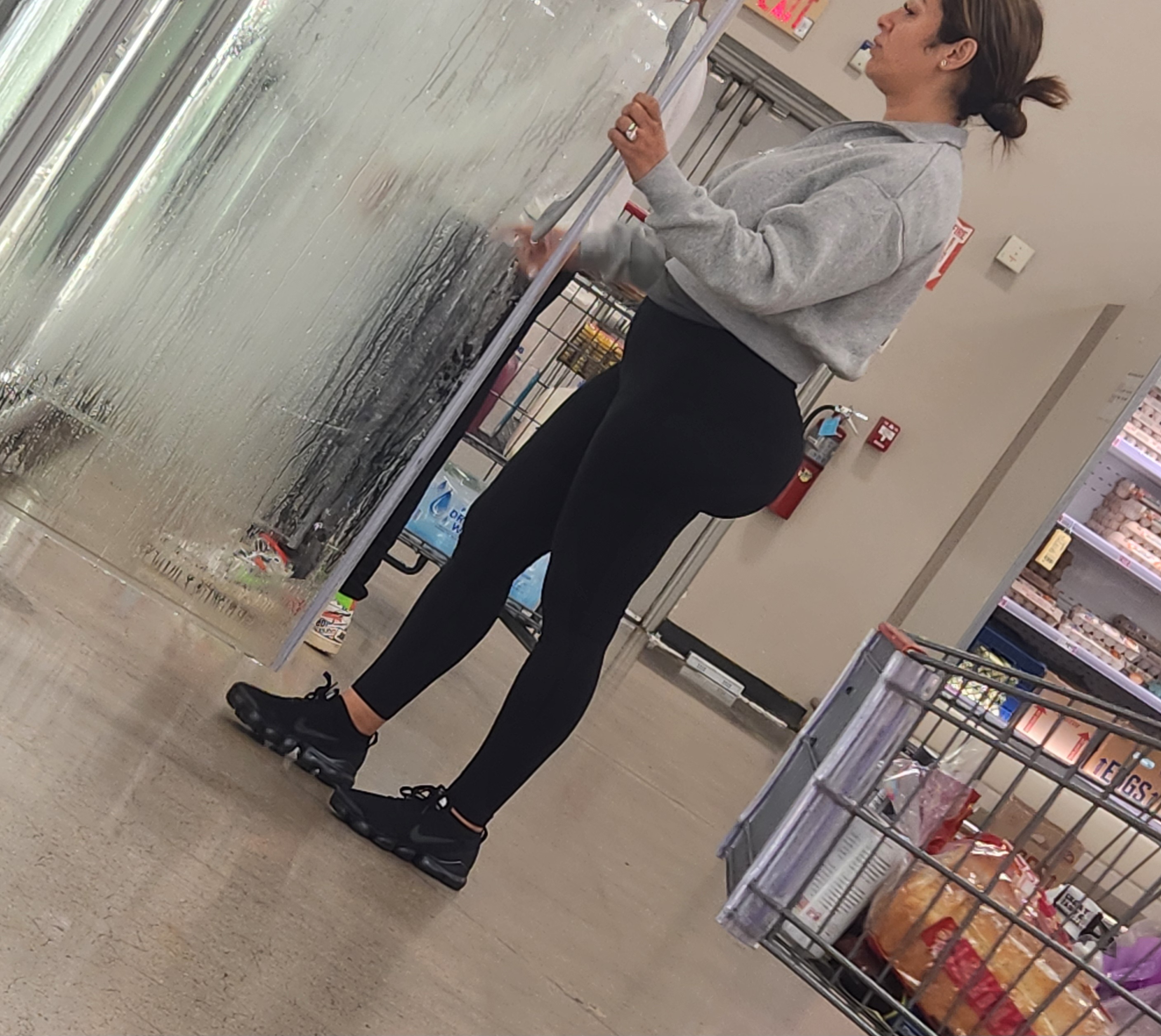 Out In The Wild 32 ( Huge BBL on a Latina) One of the best cap this ...