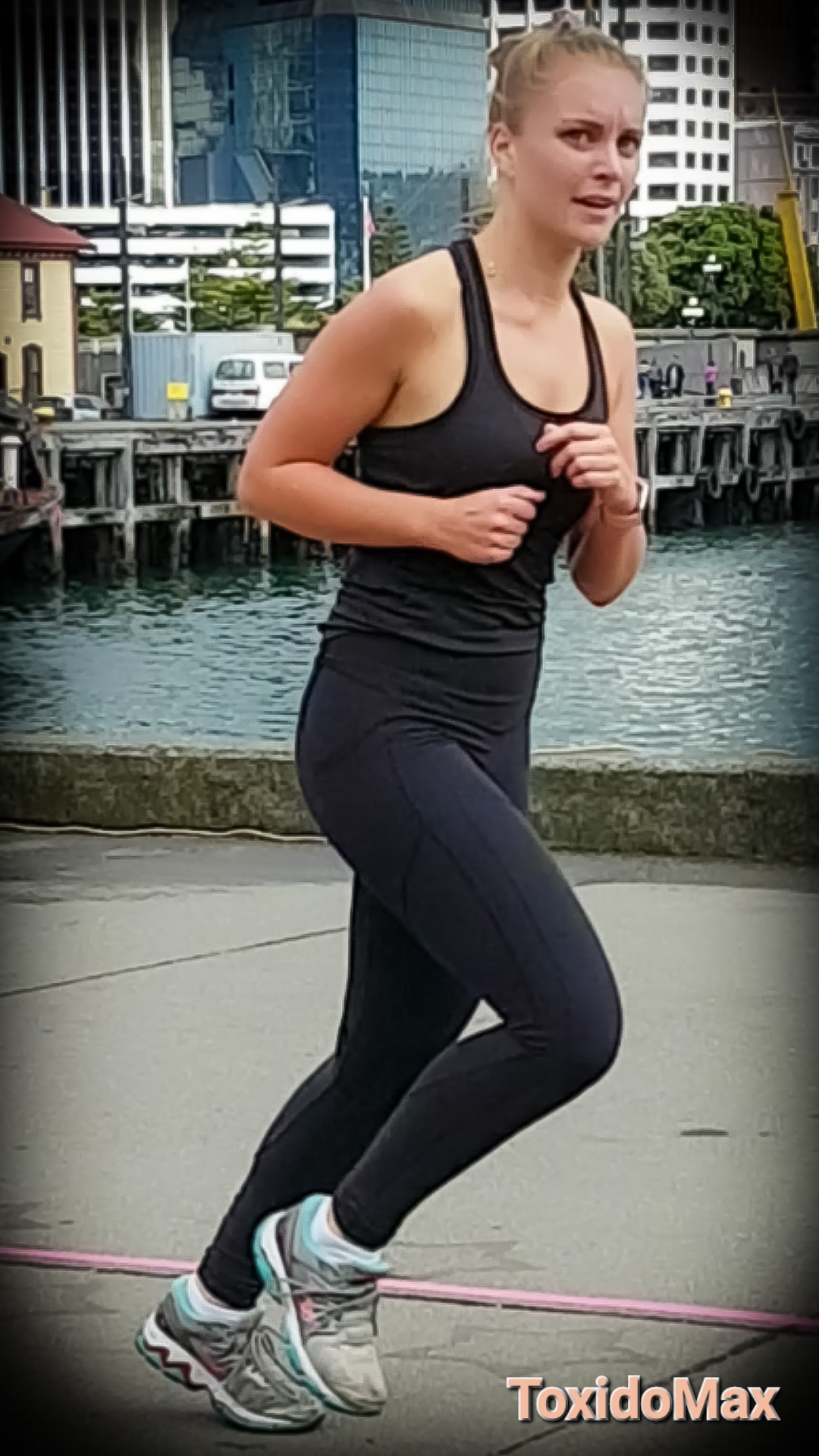 Perfect Running Bubble butt colege blonde caught me - Spandex, Leggings & Yoga Pants - Forum