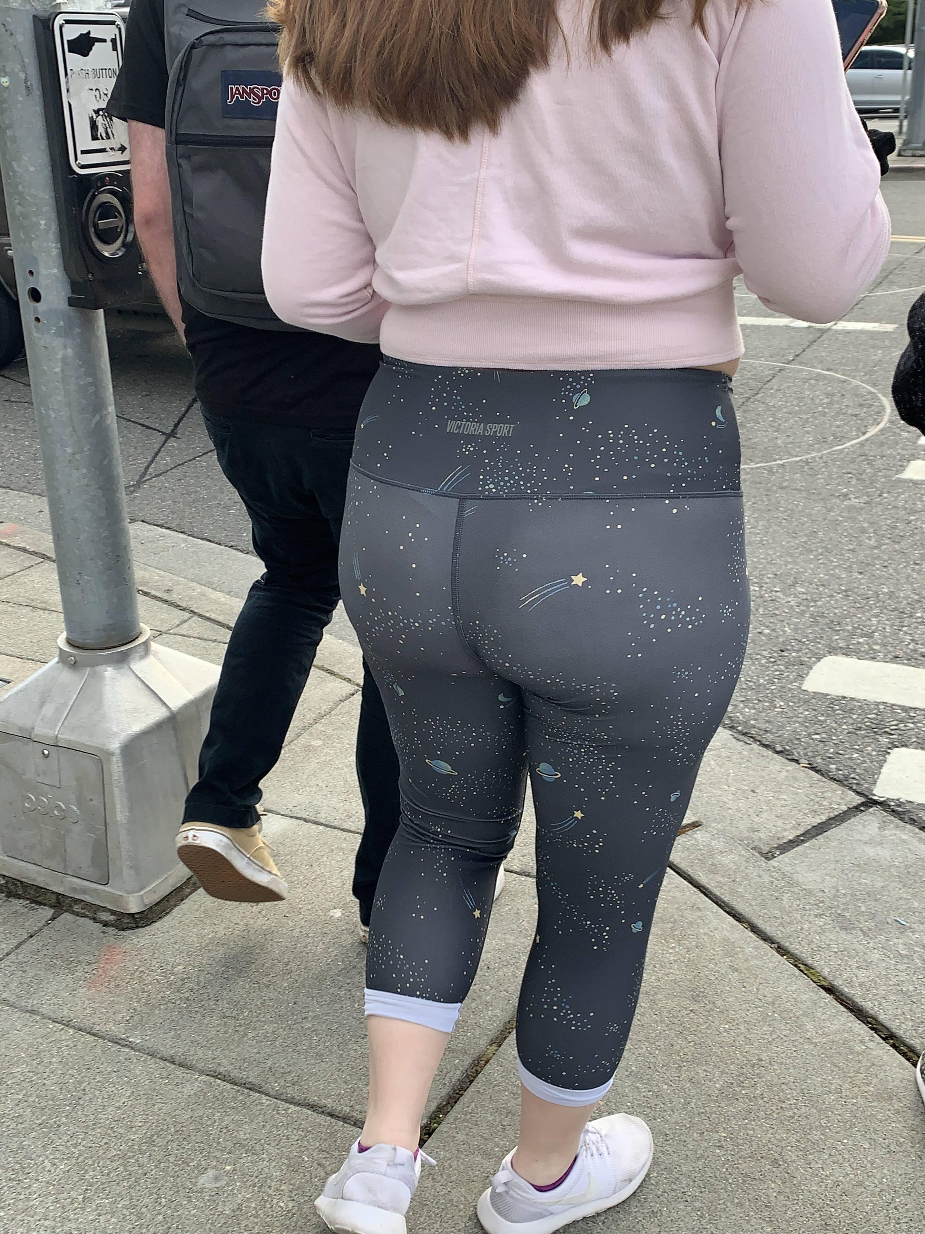 PAWG in Victoria Secret Leggings with a white VTL - Spandex, Leggings ...