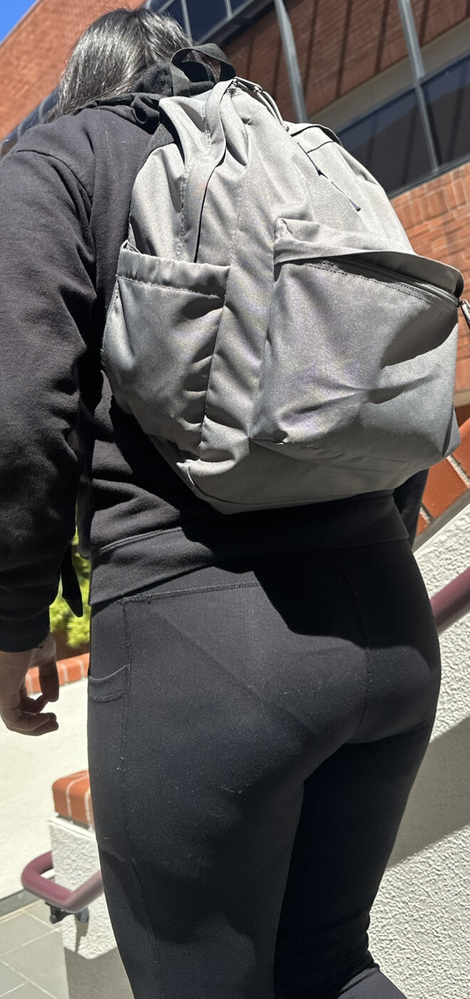 College Latina With Fat Ass In Black Leggings Vpl Spandex Leggings