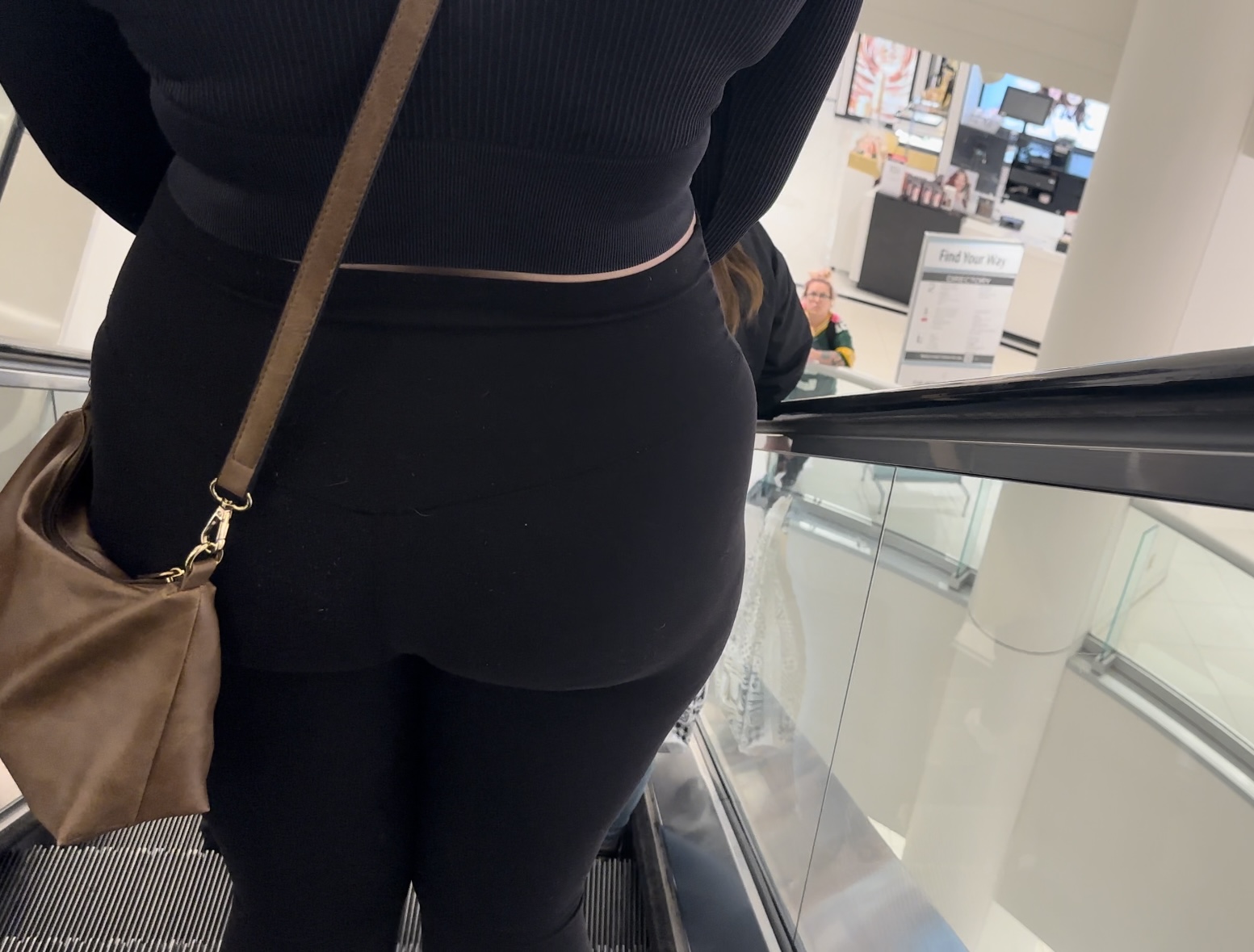 Busted By Pawg In Black Leggings Spandex Leggings And Yoga Pants Forum