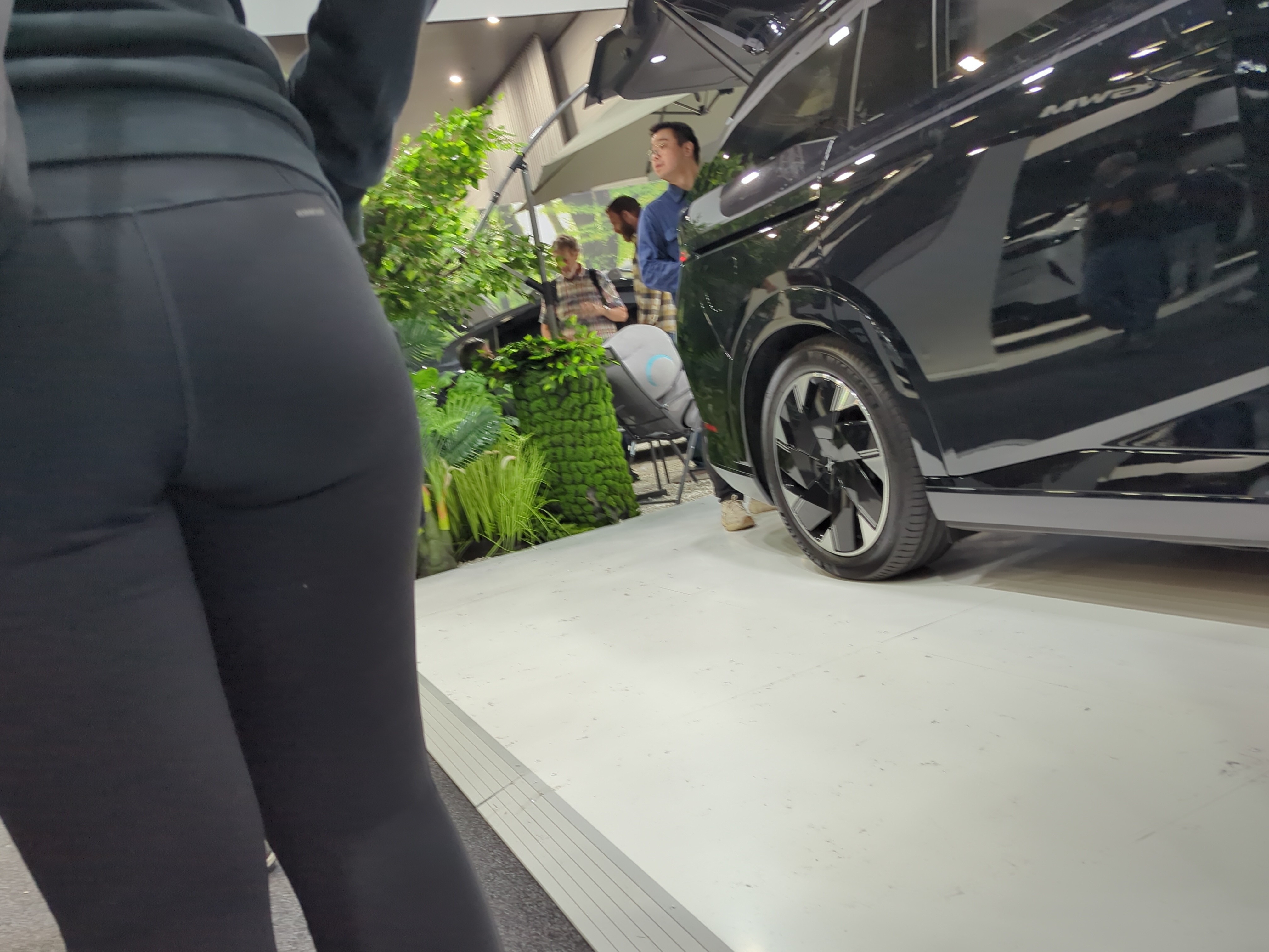 Top 50 Aussie babes from the Melbourne Motor show OC - pick your fav ...