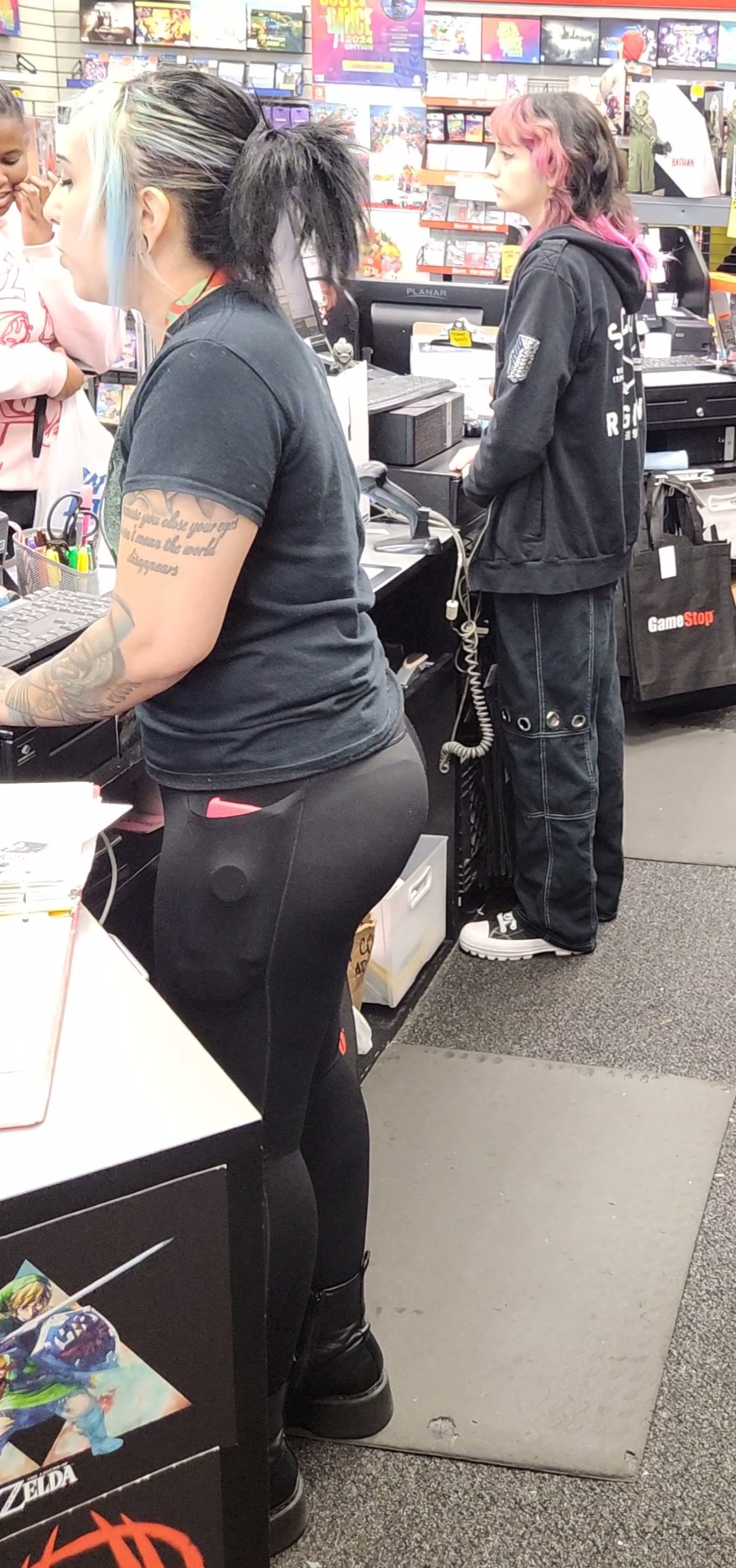 Gamer Girl - Spandex, Leggings & Yoga Pants - Forum