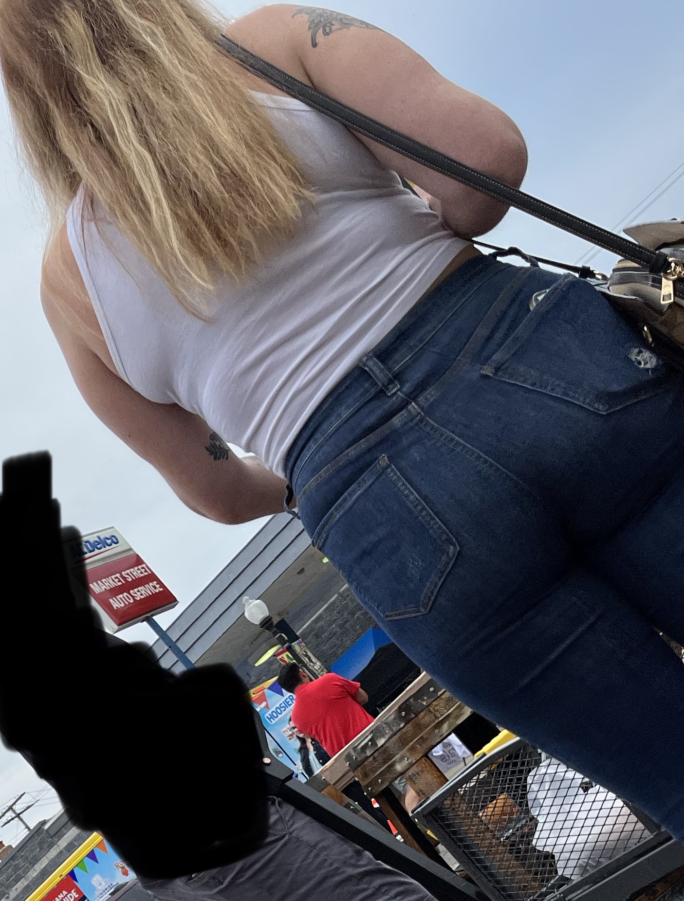Mega Post, Whole Lotta Ass (At Fair)🙏🏽👀 - booty - Forum