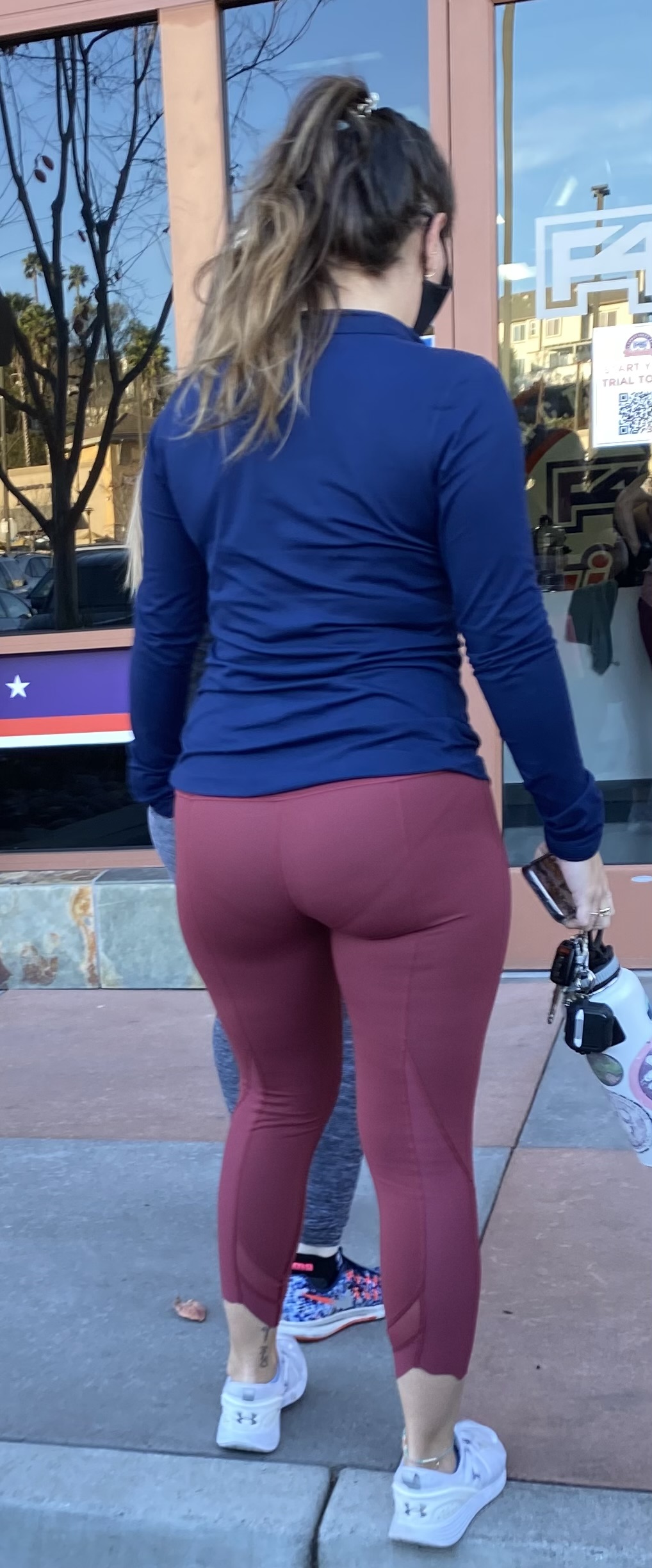 Two PAWG college chicks in leggings with VPL - Spandex, Leggings & Yoga ...