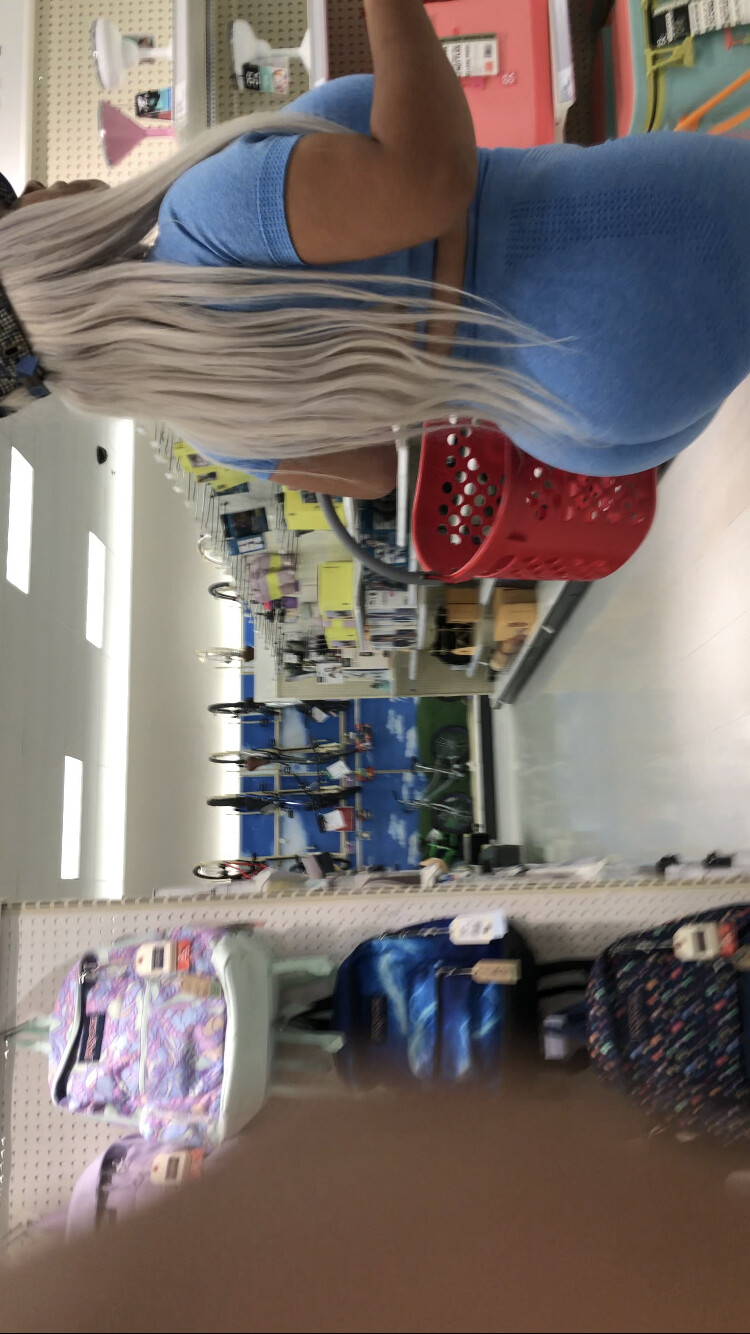 Stunning obvious ebony BBL in tight blue spandex🥜🥜 - Spandex, Leggings ...