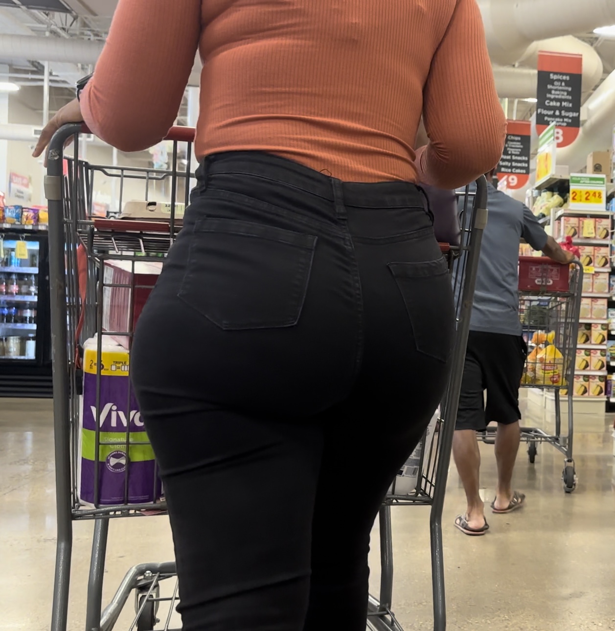The Curves On This Ebony In Black Jeans Tight Jeans Forum