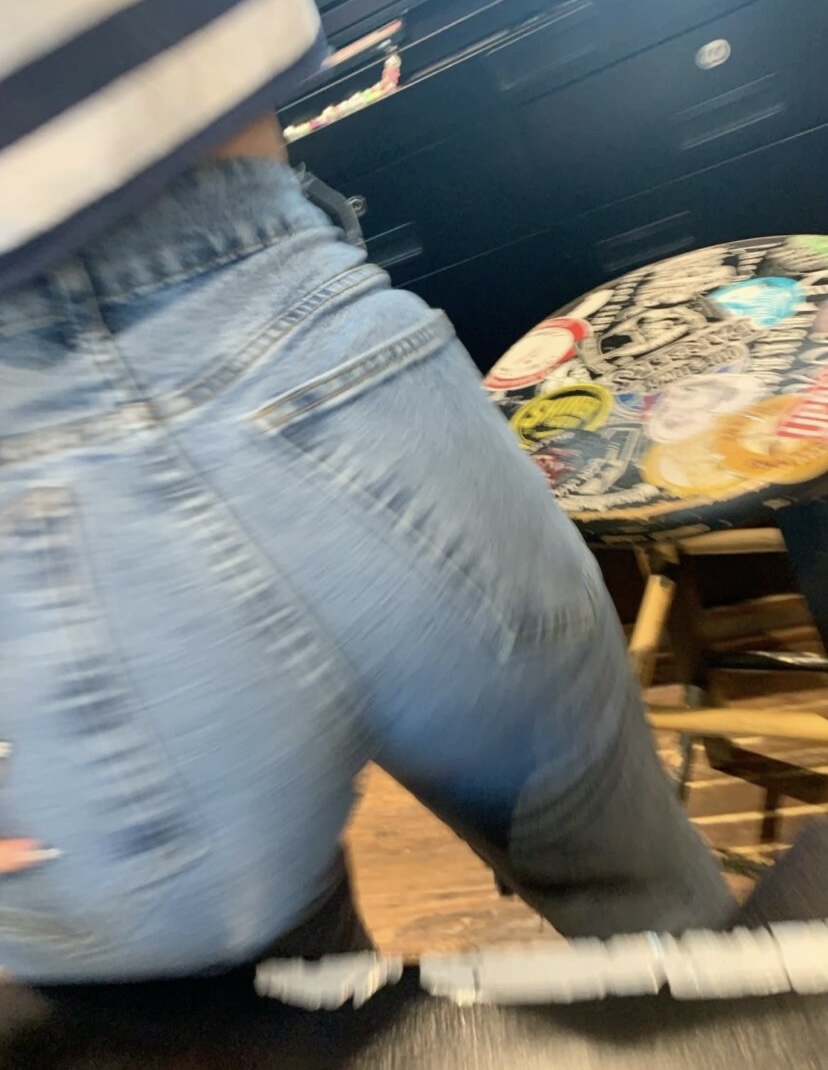 Perfectly Timed Bending Over In Jeans Plus Her Friend 😍 Tight Jeans