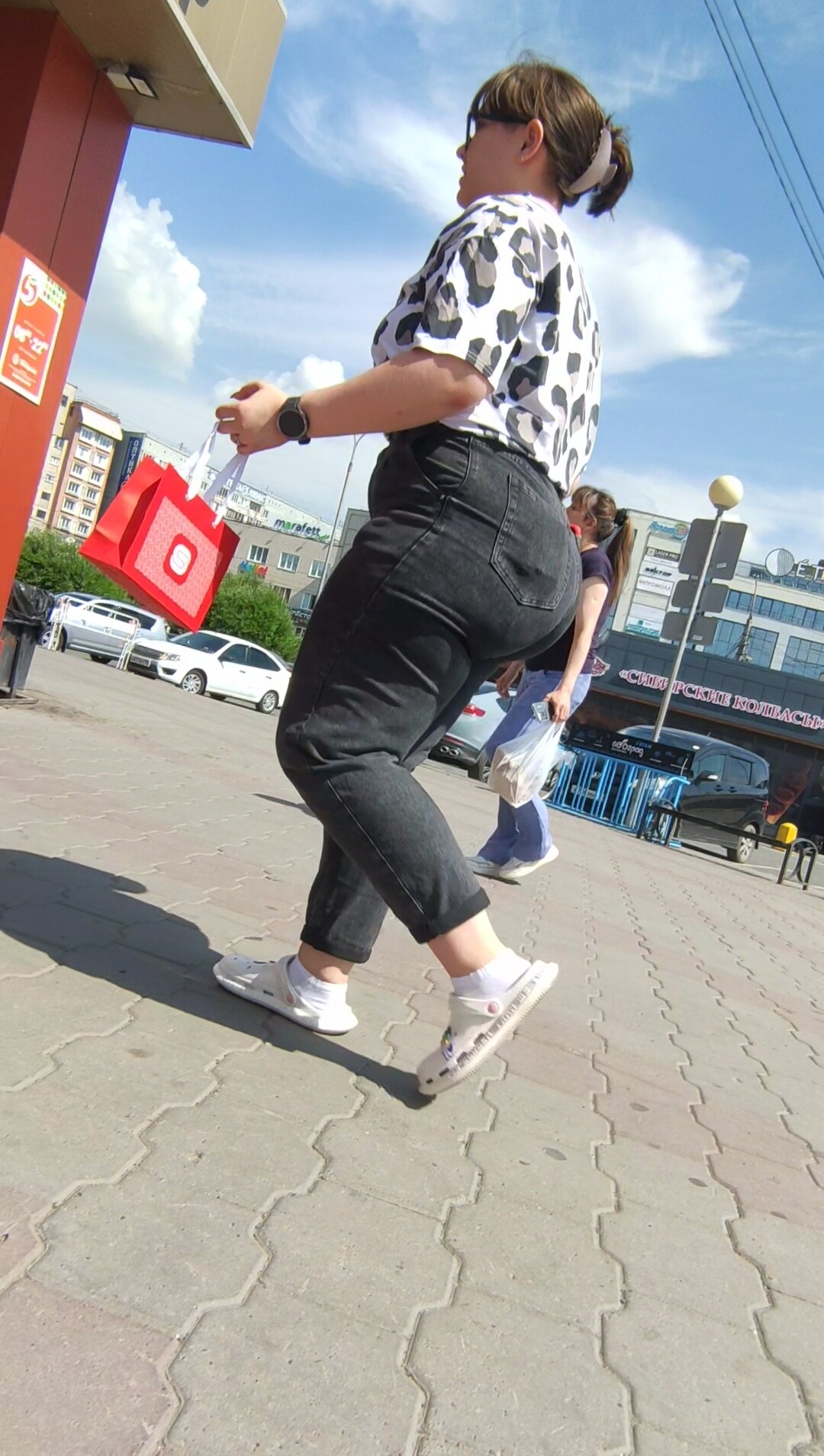 Fat nerdy ass🍑 - Tight Jeans - Forum